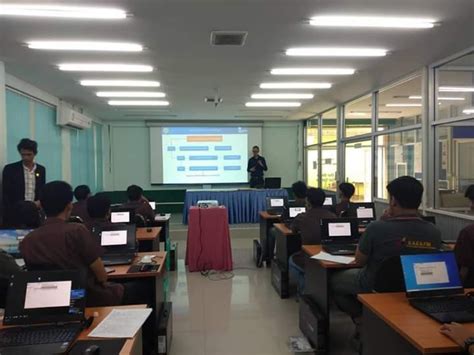 ภาพบรรยากาศการอบรมวันแรก สอน อบรมเขียนแบบเครื่องกล 3d Cad