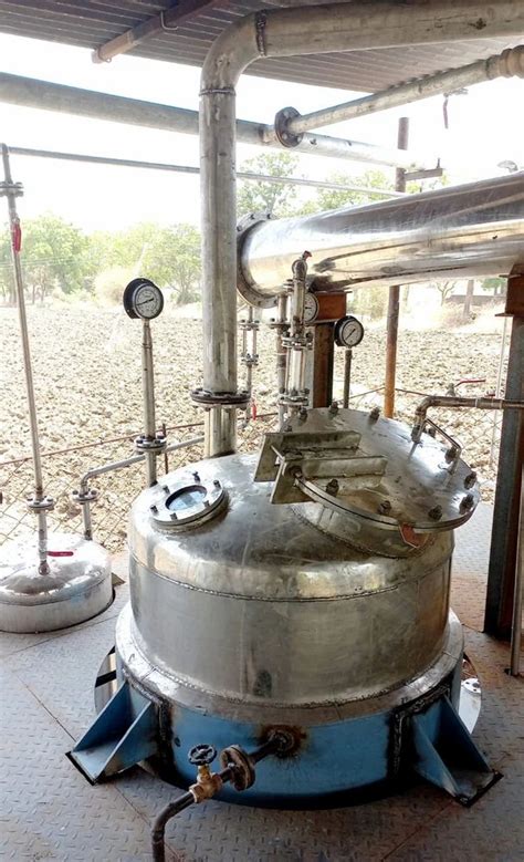 Aromatic Oil Extraction Plant Capacity 500 Tpd At ₹ 1600000 In Indore