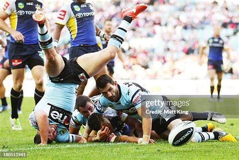 Wayne Ulugia Photos And Premium High Res Pictures Getty Images