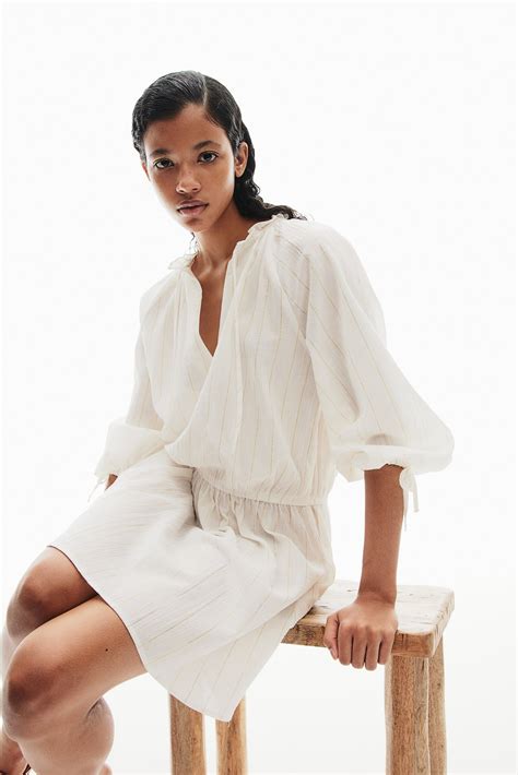 타이 디테일 글리터 튜닉 드레스 크림색핀스트라이프 여성 Handm Kr 타이 디테일 글리터 튜닉 드레스 크림색핀스트라이프 여성 Handm Kr