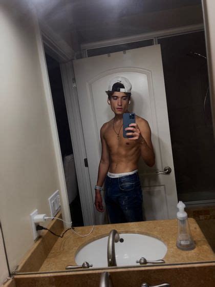 Best Twinkyboy Onlyfans Accounts