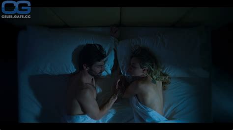 Kaley Cuoco Nude Pictures Onlyfans Leaks Playboy Photos Sex Scene Uncensored