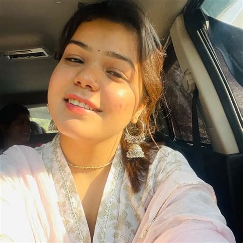 𝐕𝐀𝐑𝐒𝐇𝐀 Varsha106 • Threads Say More