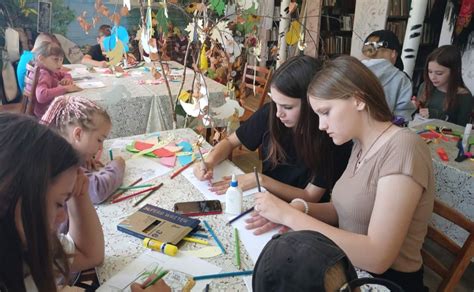 Бібліотеки дбають про змістовне літнє дозвілля молоді Решетилівщина Ua