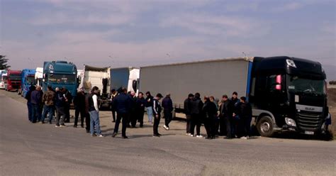 ნებართვები შავ ბაზარზე მთავარის ექსპერიმენტის შემდეგ ტრაილერის მძღოლები ეკონომიკის