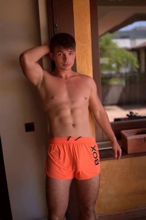 Derek Caravaggio Photo 51