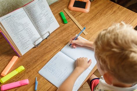 نصائح تعليم الطفل الكتابة