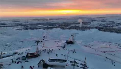 Шиньжаан шинэ он шөнийн цана Шөнө оддын дор цанаар гулгах ямар мэдрэмж төрдөг вэ Он