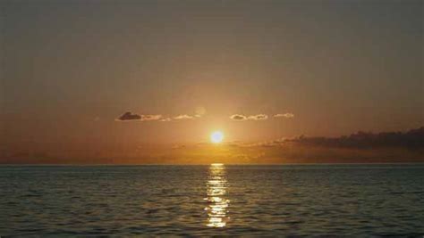 მზის ჩასვლა ზღვაში Stockfootage