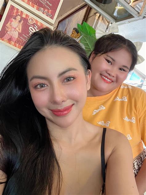 อร่อย หนูนาเลขาซ้อพรีซ ซ้อพรีซไก่ยกครก ไก่ยกครก แม่ตุ๊กกกกก ก๋วยเตี๋ยวเรือพัทยา Facebook