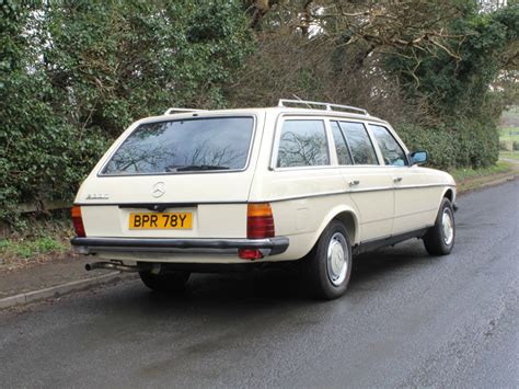 Mercedes-Benz 200 T (1983) in vendita a 16.312
