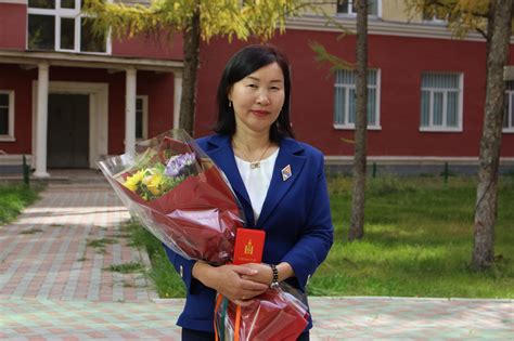 МУИС ийн ШУС ийн ХУС ын Монгол хэл хэл шинжлэлийн тэнхимийн багш нар эрдмийн цол засгийн