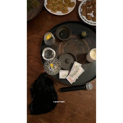 Kardashian Jenner Sisters Dress Like Kris Jenner For Her Birthday Us