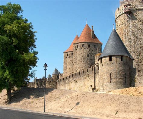 Carcassonne Castle - Data, Photos & Plans - WikiArquitectura