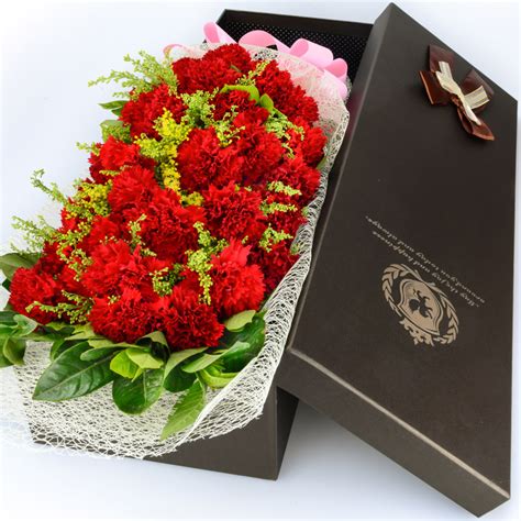 11朵康乃馨礼盒11支康乃馨礼盒康乃馨礼盒大山谷图库