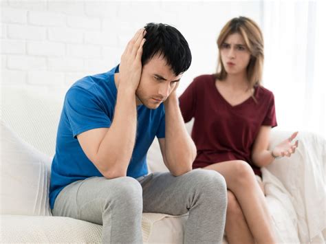 Subtle Red Flags In A Relationship That You Notice But Choose To Oversee