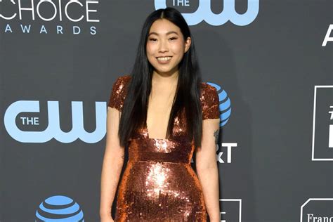 Awkwafina Dating Life Net Worth Everything You Need To Know