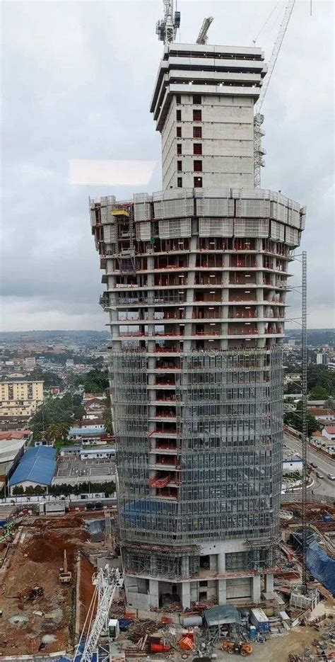 Tour F Dabidjan Létat Davancement Des Travaux