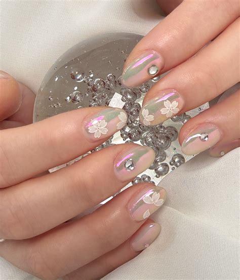 루아나뷰티 상인동네일 월성동네일 진천동네일 월배네일 대구네일 달서구네일 4월 이달의 아트 미리보깅🤭🌸🌸 파우더의 이 쨍한