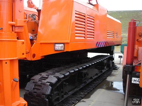 Гусеничный кран ДЭК-361. Фотогалерея сайта www.techstory.ru