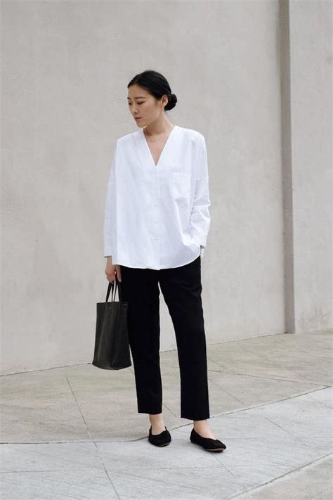 Tesett Rl Olmasa Bile Neredeyse Muhafazakar Gibi Giyinen K Z Hakk Nda Ne D N Rs N Z