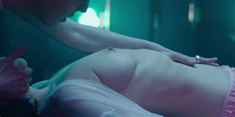 Nude Video Celebs Michelle Williams Nude Jenny Slate Sexy Dying For Sex 2025