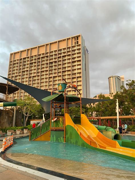 รีวิวที่พักโรงแรม 5 ดาว มีสวนน้ำ ติดชายหาดพัทยา 🏝 แกลเลอรีที่โพสต์โดย Ipim Lemon8