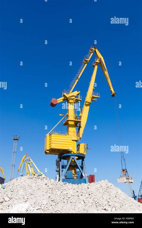 Harbour Cranes On Loading In Sea Port Of Mariupol Stock Photo Alamy