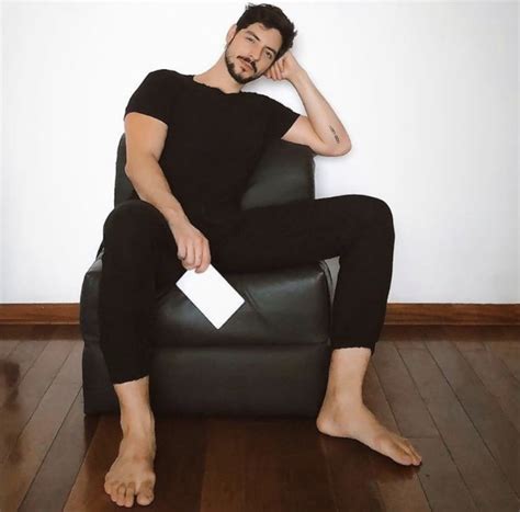 Manly Feet On Tumblr