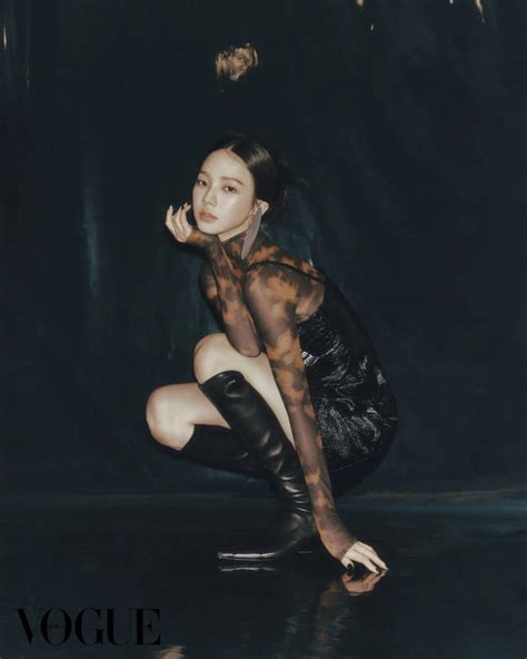 Aespa Karinas Stunning Visuals In Photoshoot Leave Mys Swooning She