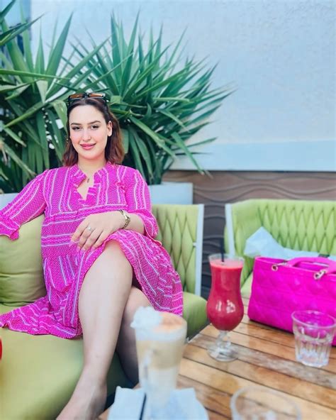 Serena Khan Yashmagillofficial👅👅👅 Instagram