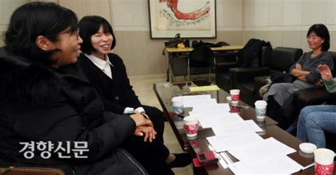 왜 소설을 읽는가 그 오래된 질문에 정답이 있다면 경향 신춘문예 소설 부문 심사평