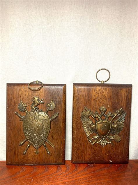 Vintage Pair Of Coat Of Arms Wall Plaques Etsy