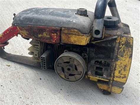 Vintage Mcculloch 1 51 Chainsaw Powerhead For Parts Repair Ebay