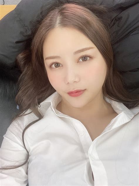 白峰ミウ 白峰美羽 Shiromine Miu 人物百科资料及影视作品 影迷之家
