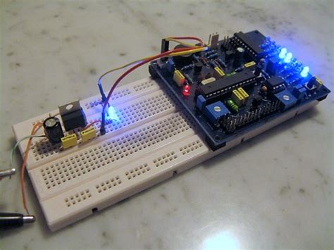 Zouhair Electronics Powering A PIC Microcontroller