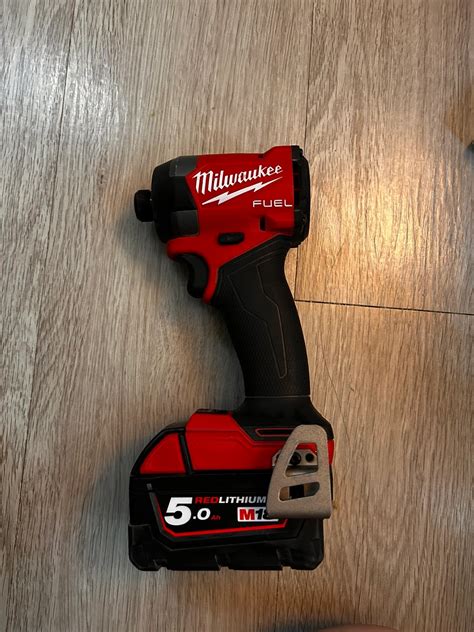 밀워키 M18 임팩드릴 젠4 5 당근 중고거래