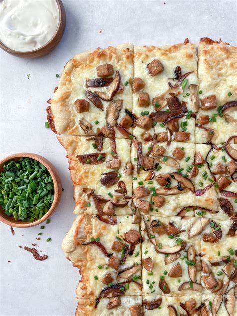 Mushroom Truffle Pizza With Garlic Aioli — Flowandwander