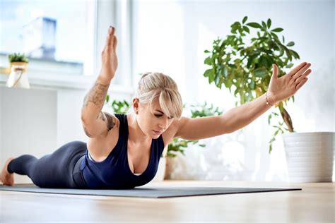 3 простых упражнения для растяжки спины и снятия напряжения Чемпионат