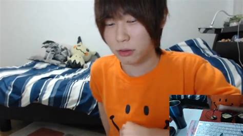 めじろうの嘘「ガチ恋囲いの鹿目まどかは頭がおかしかった…彼女が出来たらアンチ化して怖かった…嘘ばかり言ってた」※彼女が出来たから離れたのではなくめじろうの数知れない背信行為に怒って離れていき