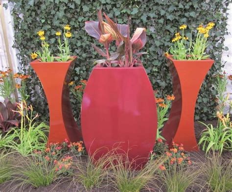 Curvy Ursula Contemporary Lightweight Planters Livingreen Design