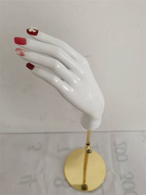 네일 아트 슬라이스 디스플레이를 위한 아름다운 조정 가능한 베이스 현실적인 마네킹 손 Nail Art Beautiful