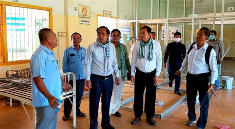 ឯកឧត្តម ងួន រតនៈ ចុះពិនិត្យទីតាំងសណ្ឋាគារ និងសាលារៀន ដែលត្រៀមបម្រុងទីកន្លែង