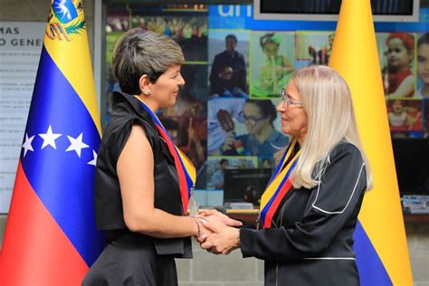 María Fernanda Cabal criticó visita de Verónica Alcocer a Venezuela Mucha cultura se aprende