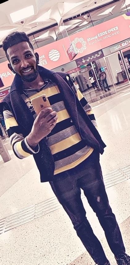 Vinoth 2023 👊 හැබෑ නොවුනු හීන 2024🫣🥰 හැබෑ වෙන්න ම ඕන හැම හිතකටම සැනසීම ගෙන කලු සුදු හීන පාට