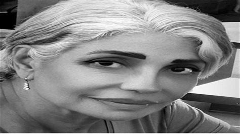 سوسن بدر تشارك في تريند رقصة انتش وأجري فيديو مصراوى