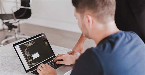 コーダーとは？仕事内容や将来性をご紹介