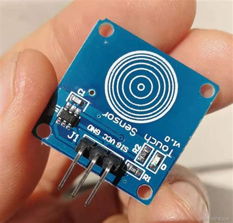 【雕爷学编程】arduino动手做（13） Ttp223b电容式触摸按键模块之点动型篮板、ab款红板、at款篮板与带背光板锁存款该变化的电容信号再输入到控制ic进行信号转换 Csdn博客