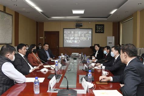 Байнгын хорооны гишүүд Үндэсний статистикийн хороонд ажиллалаа