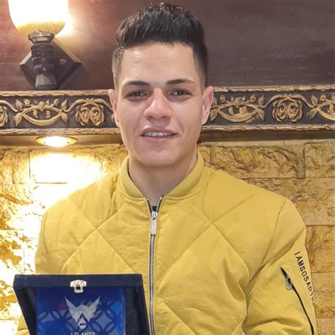 شاهد كيف يتم تحويل نبات الخيزران الي تحف فنيةمعلومات محسن شعبان